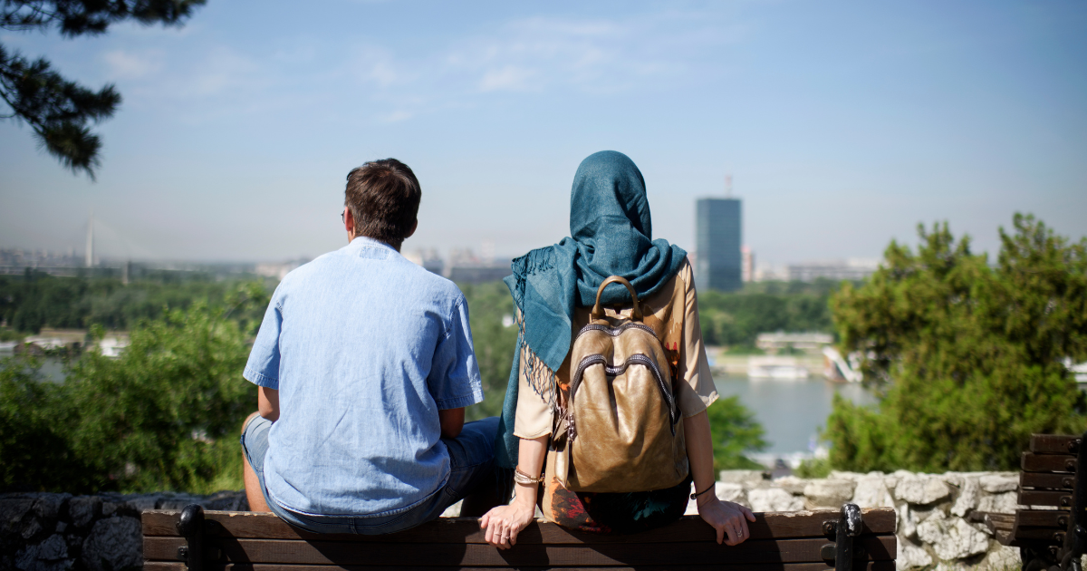 Migrant couples have better relationships when they can balance old and ...
